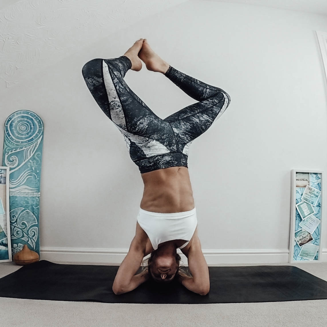 How to do a headstand - Flotality Boutique Yoga Studio, Eversley